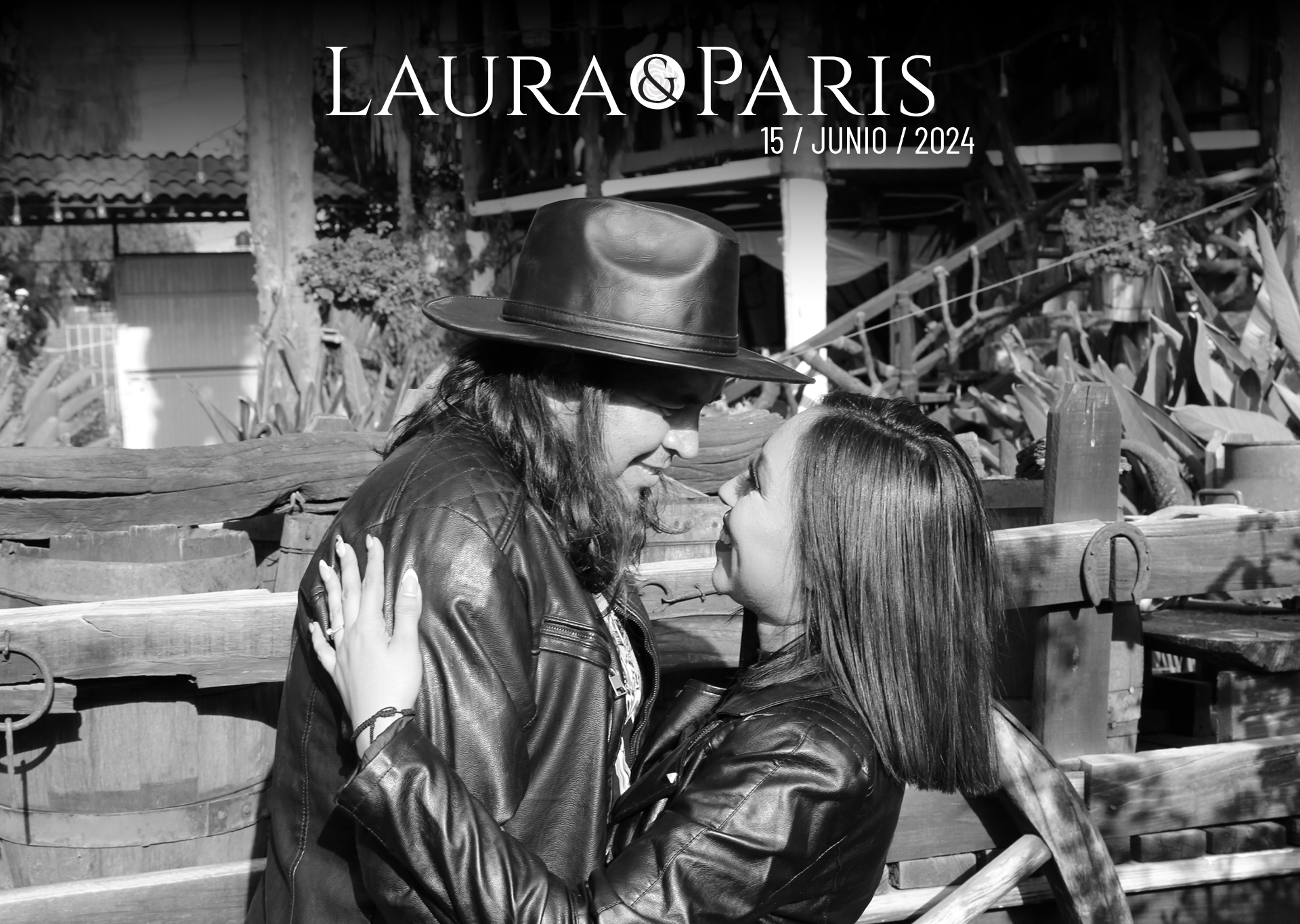 Laura & Paris •
